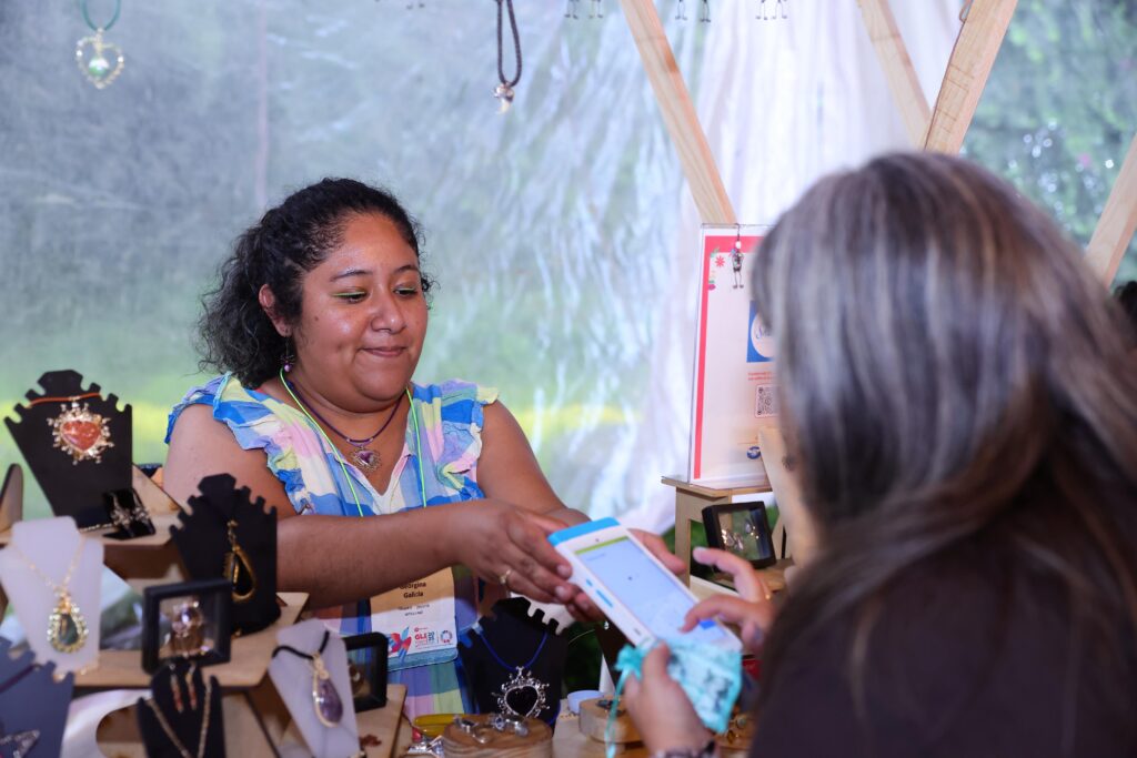 Mercado Pago y Pro Mujer impulsan la inclusión financiera de 400 ...